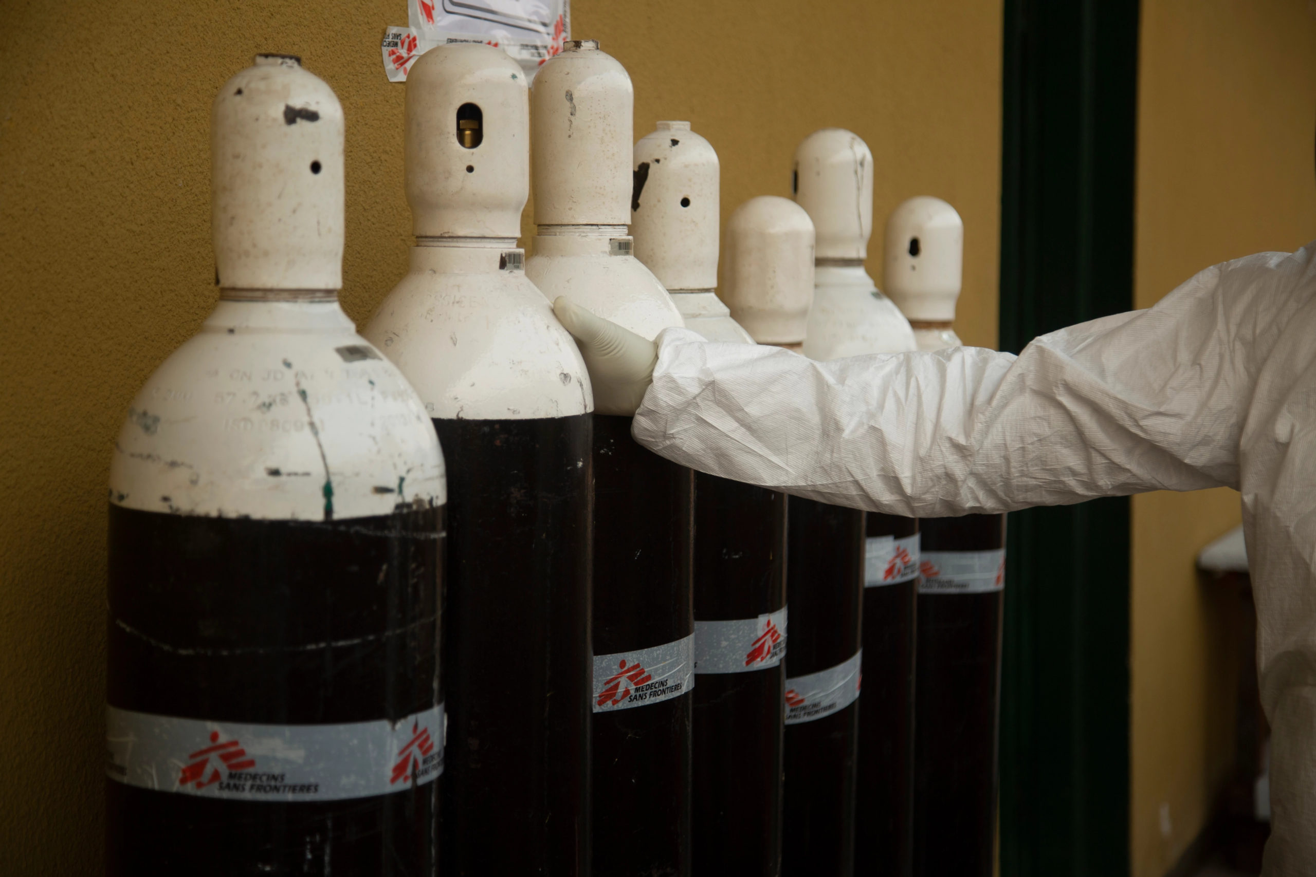 Crisis oxygen management for COVID-19 must include simple actions to ...